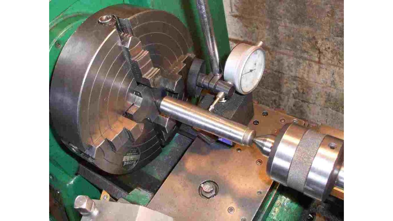 Eccentric Turning Explained – Concept, Types, Tools And More
